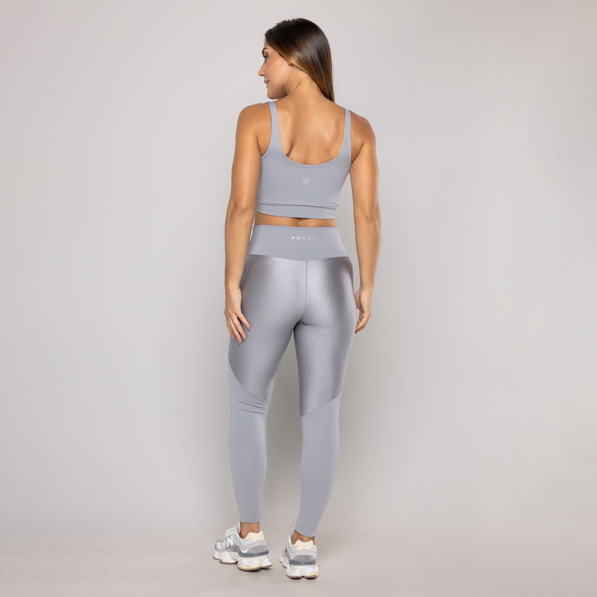 Top Básico Embutido - Borju